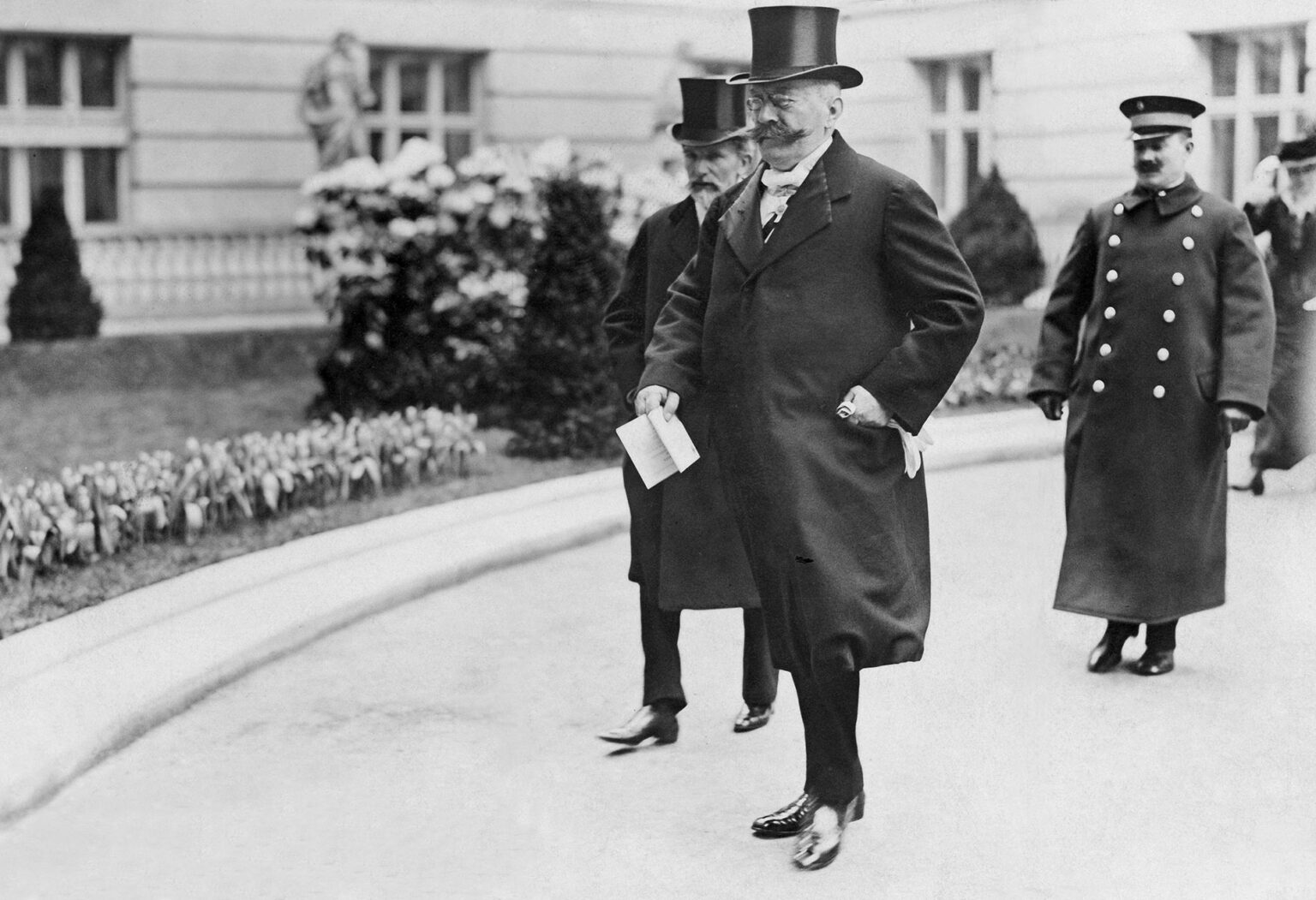 EN – Unvollendete Metropole